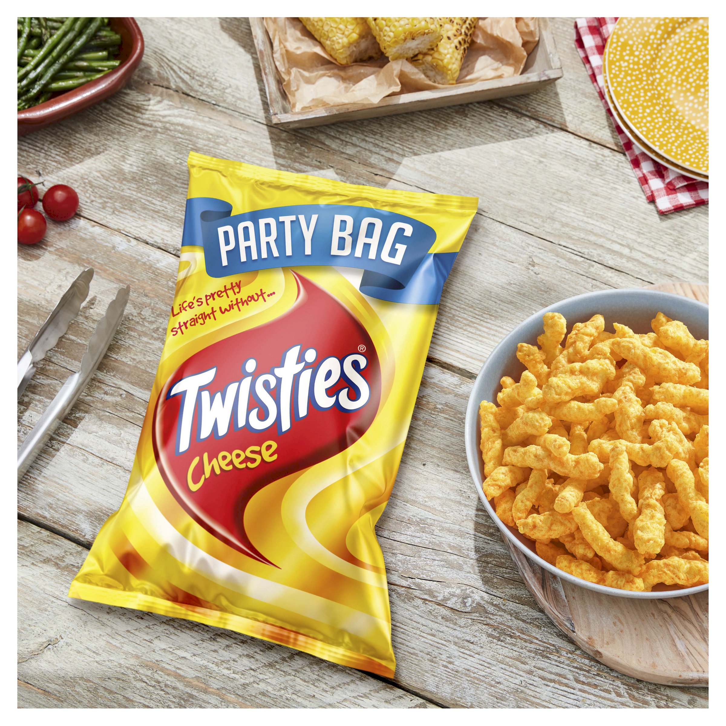 Smiths Twisties Party Bag Cheese 270gr | Liquorland